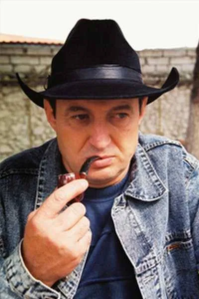 Poetul SPIRIDON POPESCU, un „Diavol cu coarne de melc” | Ediție Specială